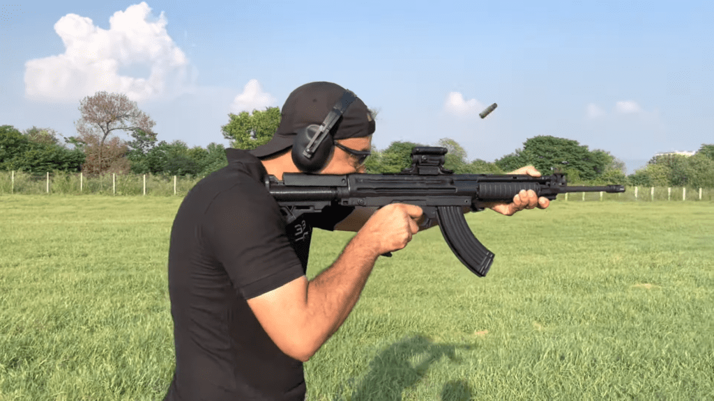 Behold! The CW39 Assault Rifle